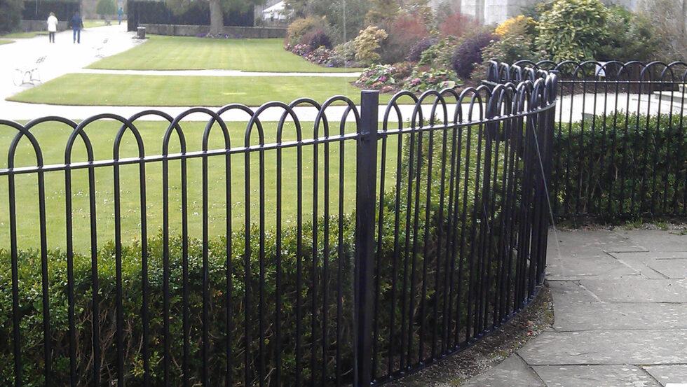 Bow Top Railings