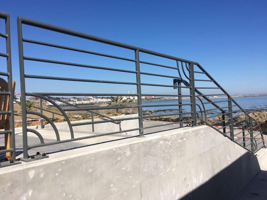 Custom Guardrails and Barriers